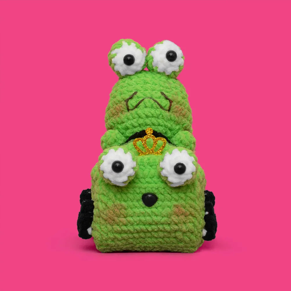 Frog Racing Car Crochet Kit - Fun and Easy Craft Project – HiCrochet