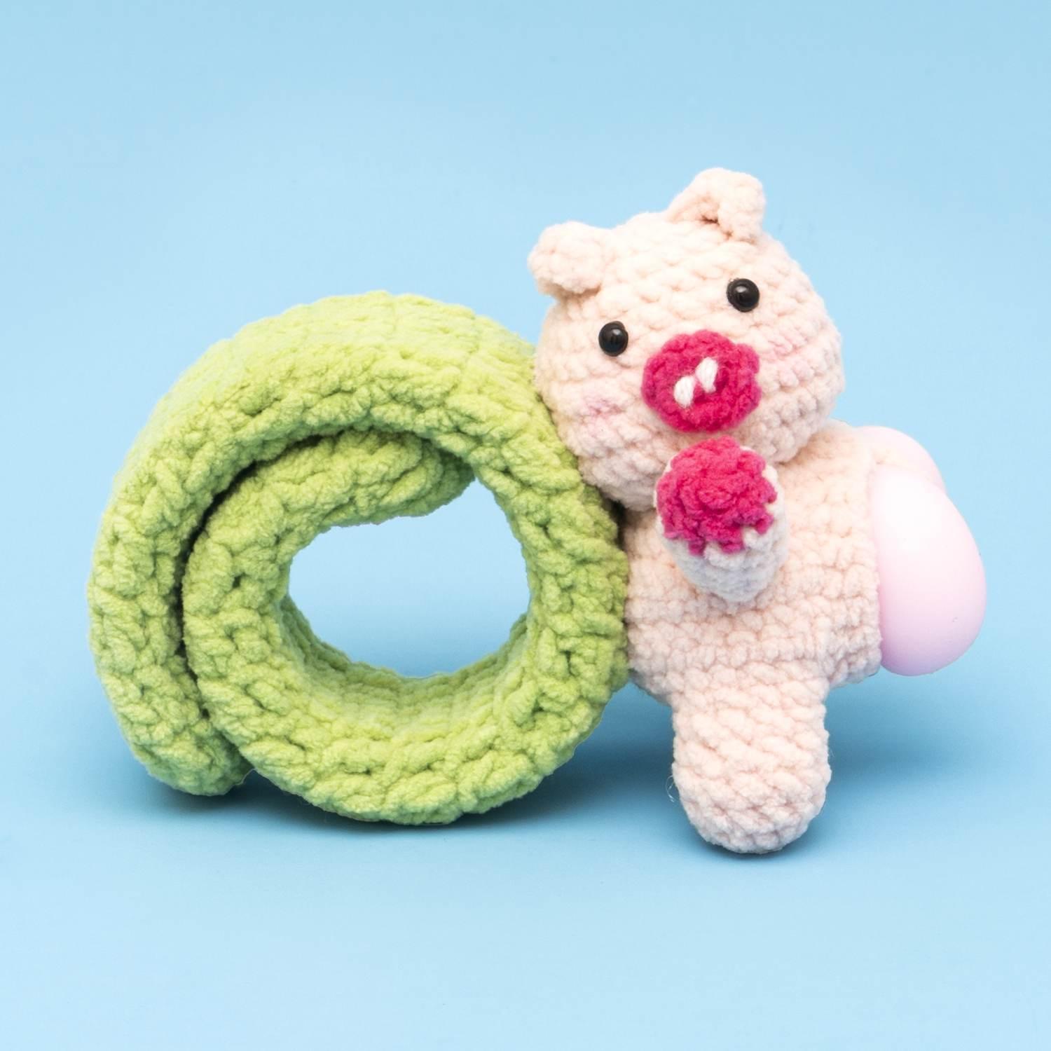 Press Bubble Pig with Q-Bomb Bracelet Crochet Kit
