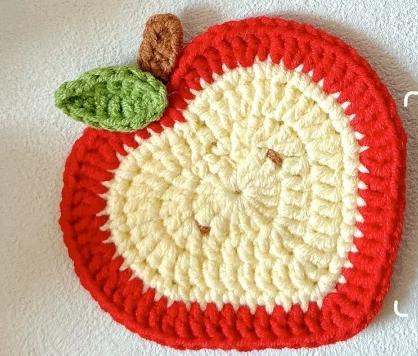 Free Apple Coaster Crochet Pattern - Fruit Coaster Crochet Design ...