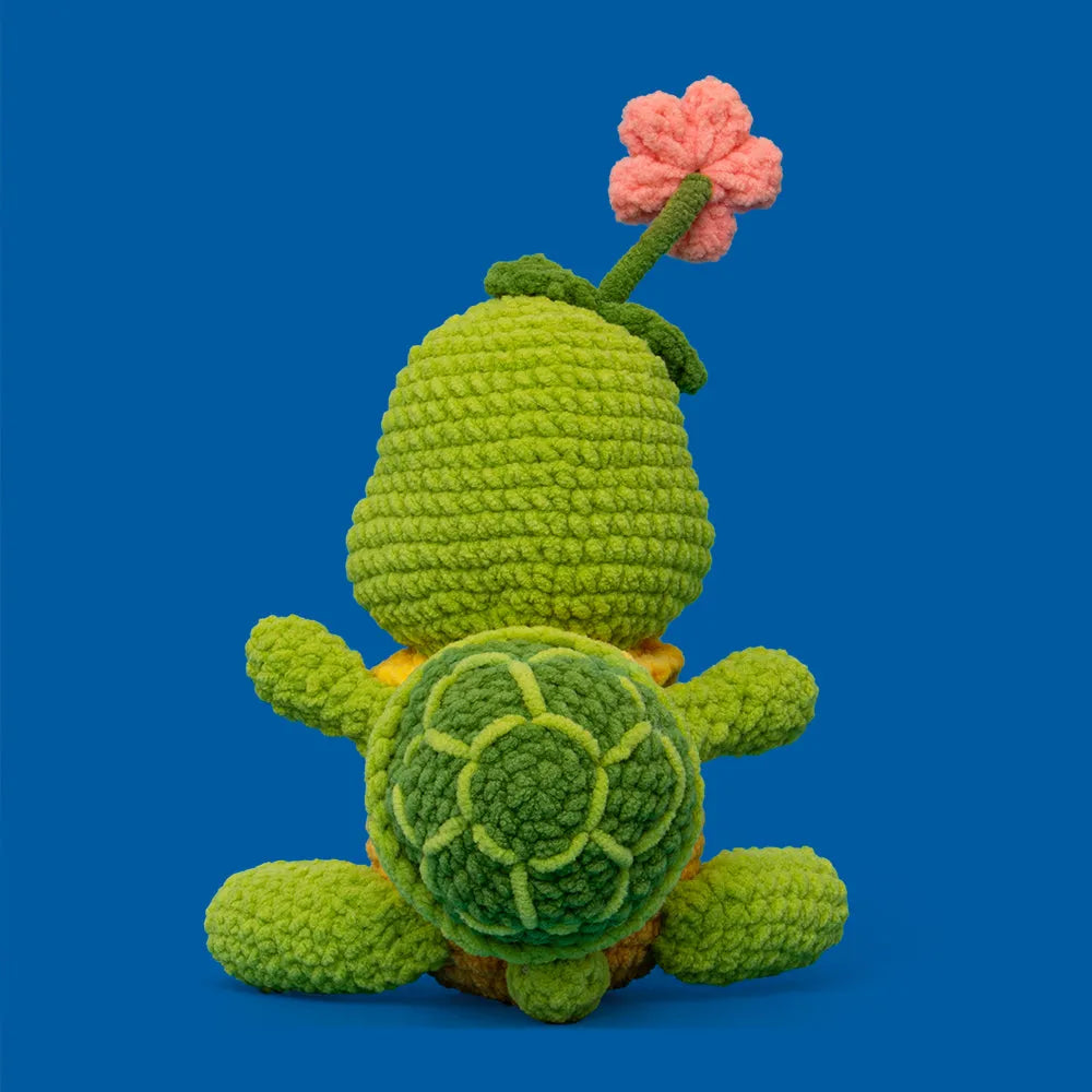 Little Turtle Crochet Kit: Craft a Cute Amigurumi Companion – HiCrochet