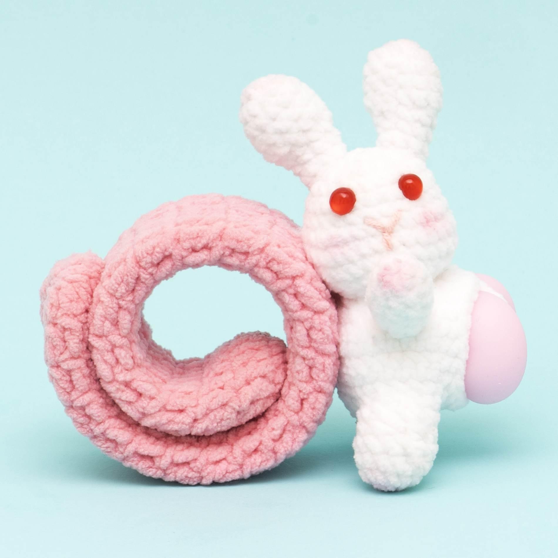 Press Bubble Rabbit with Q-Bomb Bracelet Crochet Kit